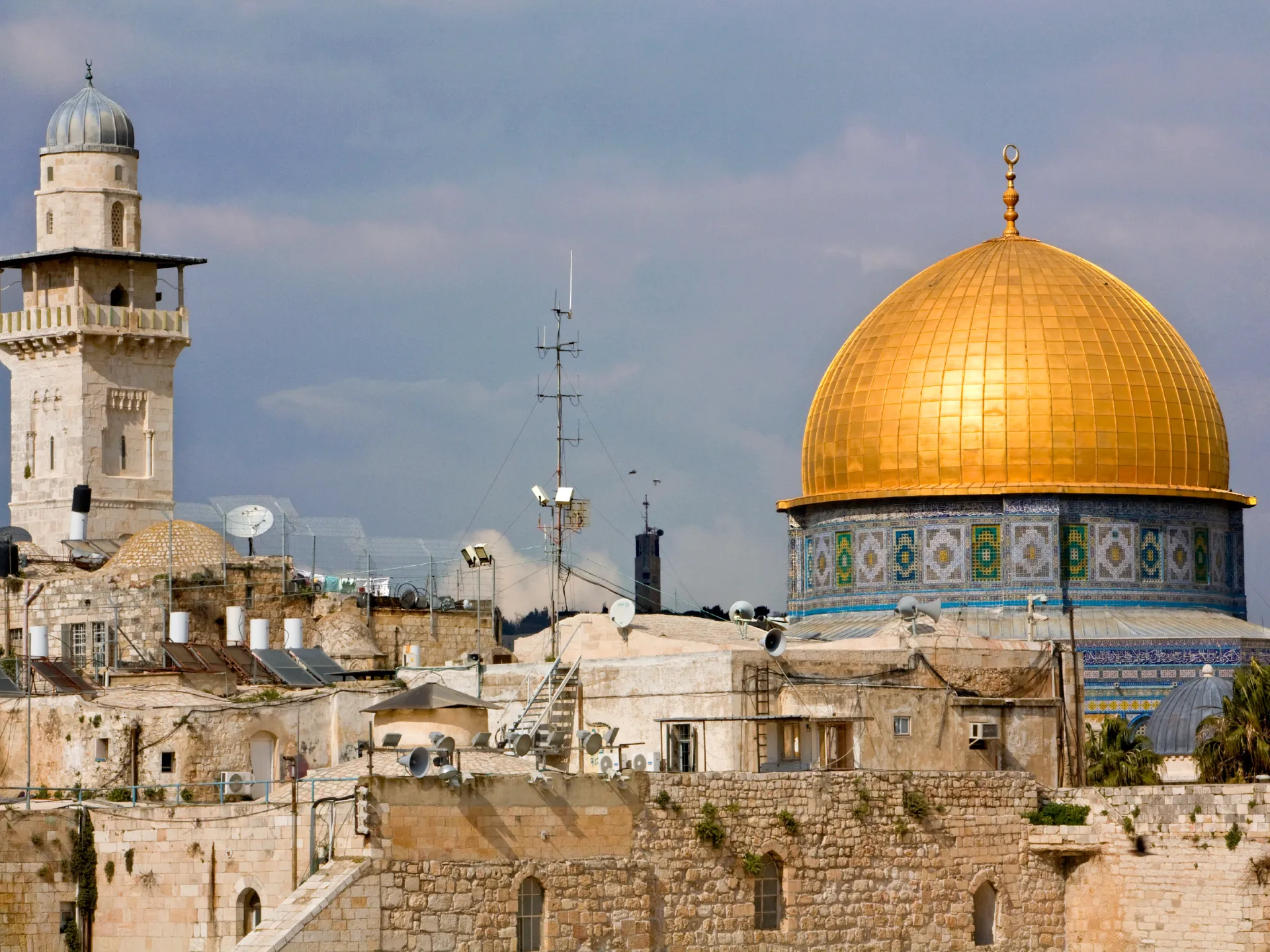 Matkat Lähi-itä: Kaikki matkastasi Lähi-itään - Albatros Travel